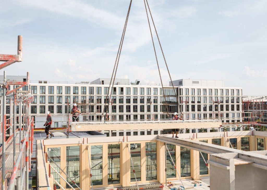 Walbridge bringt das nachhaltige Holz-Hybrid-System von Cree Buildings ...