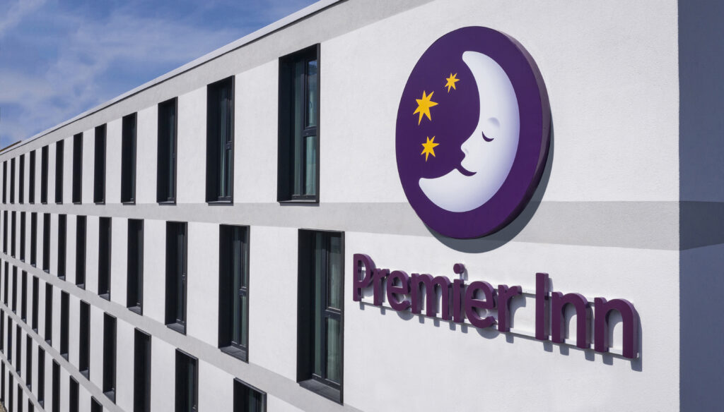 Meilenstein in der Expansion: Premier Inn Deutschland unterschreibt 100 ...